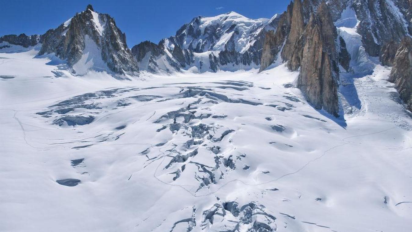Chamonix : importante opération pour secourir un alpiniste enseveli à l ...