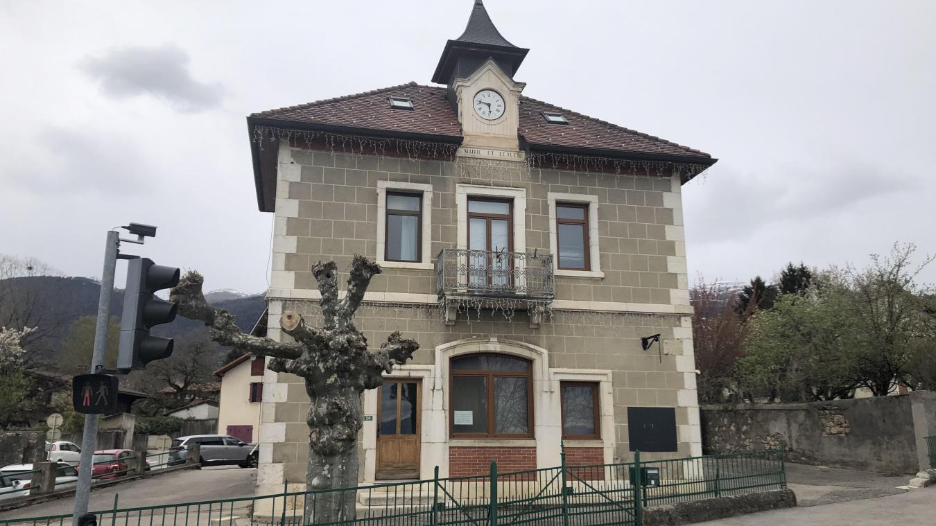Chevry : la commune met en vente l’ancien bâtiment de la mairie - Le ...