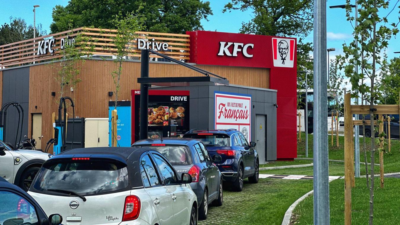 Anthy-Thonon : le KFC d’Espace Léman ouvre ses portes - Le Messager