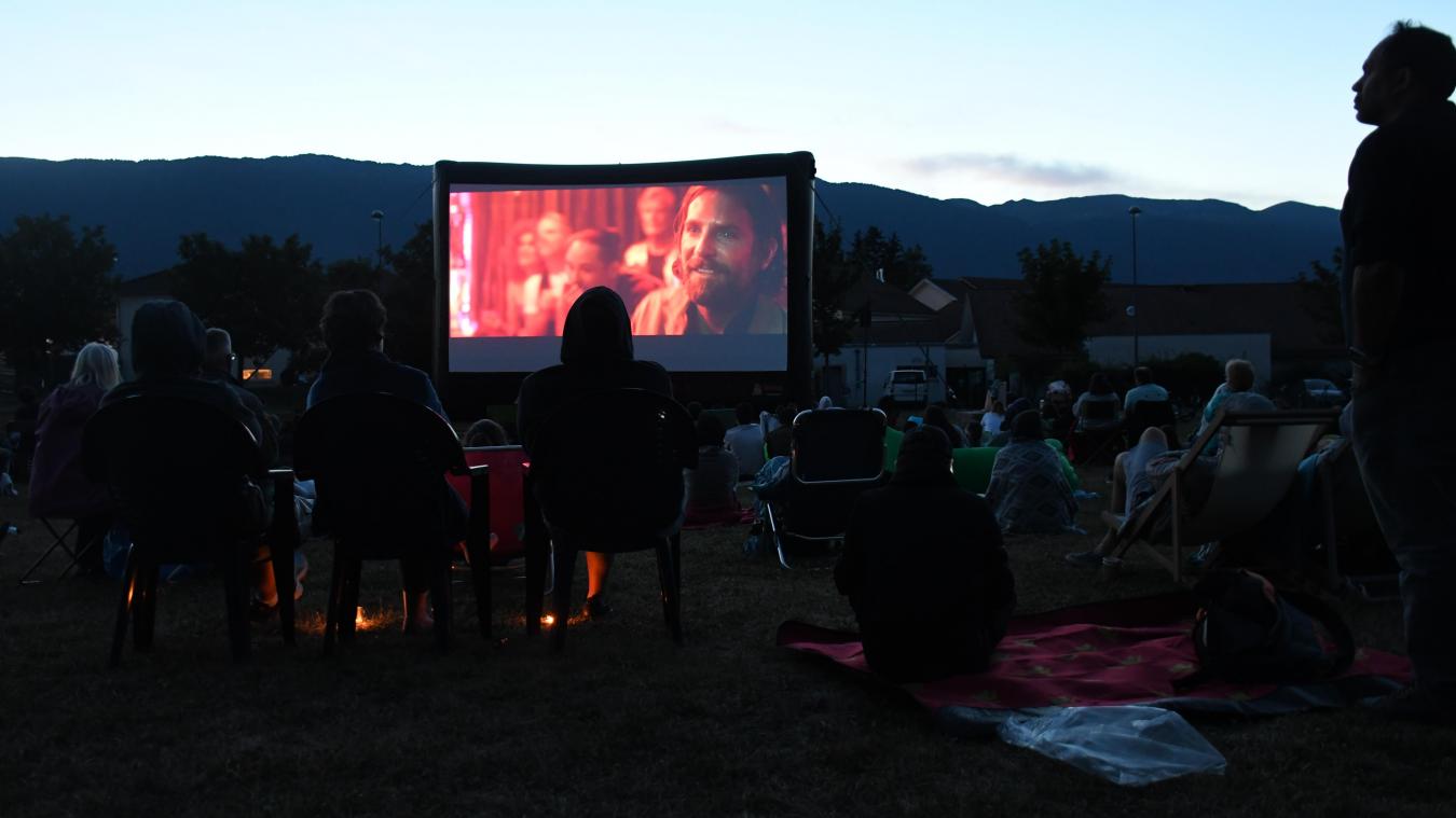 Pays de Gex : une toile en plein air, ça vous tente ? - Le Messager