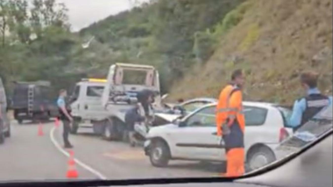 Léaz : choc frontal entre deux véhicules, deux blessées - Le Pays Gessien