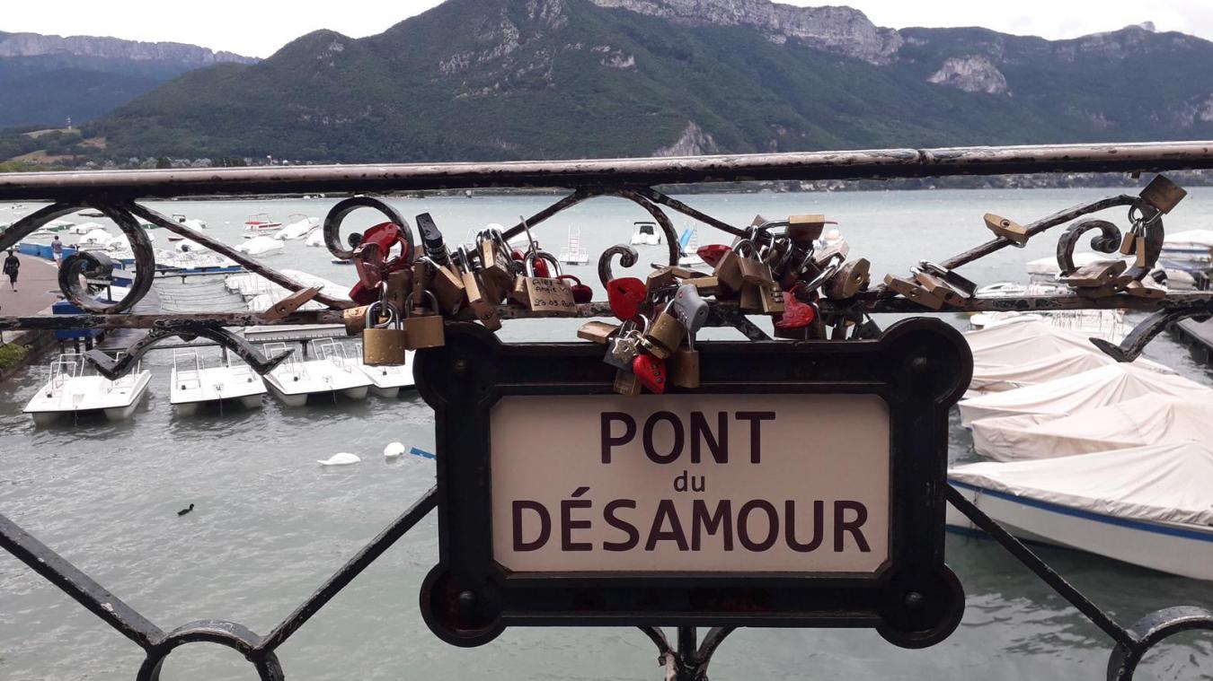 Surtourisme à Annecy : le pont des Amours érigé en « symbole » par l ...