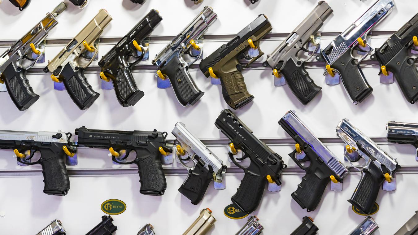 En Suisse, les armureries ciblées par des voleurs venus de France : un homme de 22 ans ...