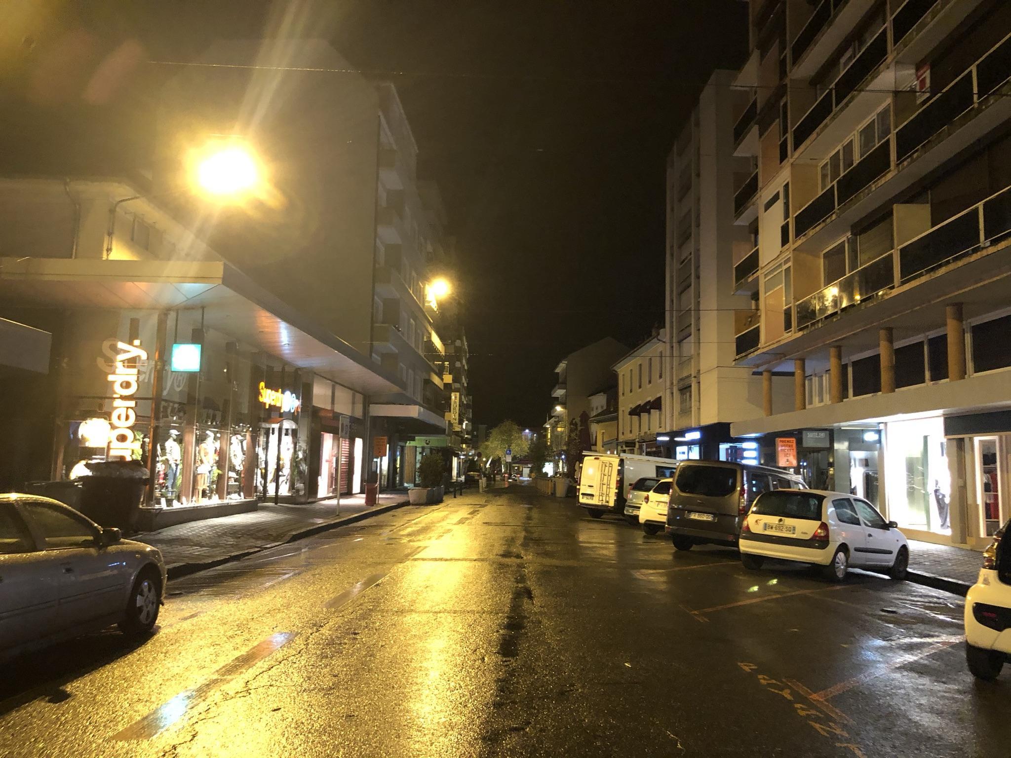 (PHOTOS) « Dans le centre-ville d’Annemasse, à 21 heures, c’est une ...