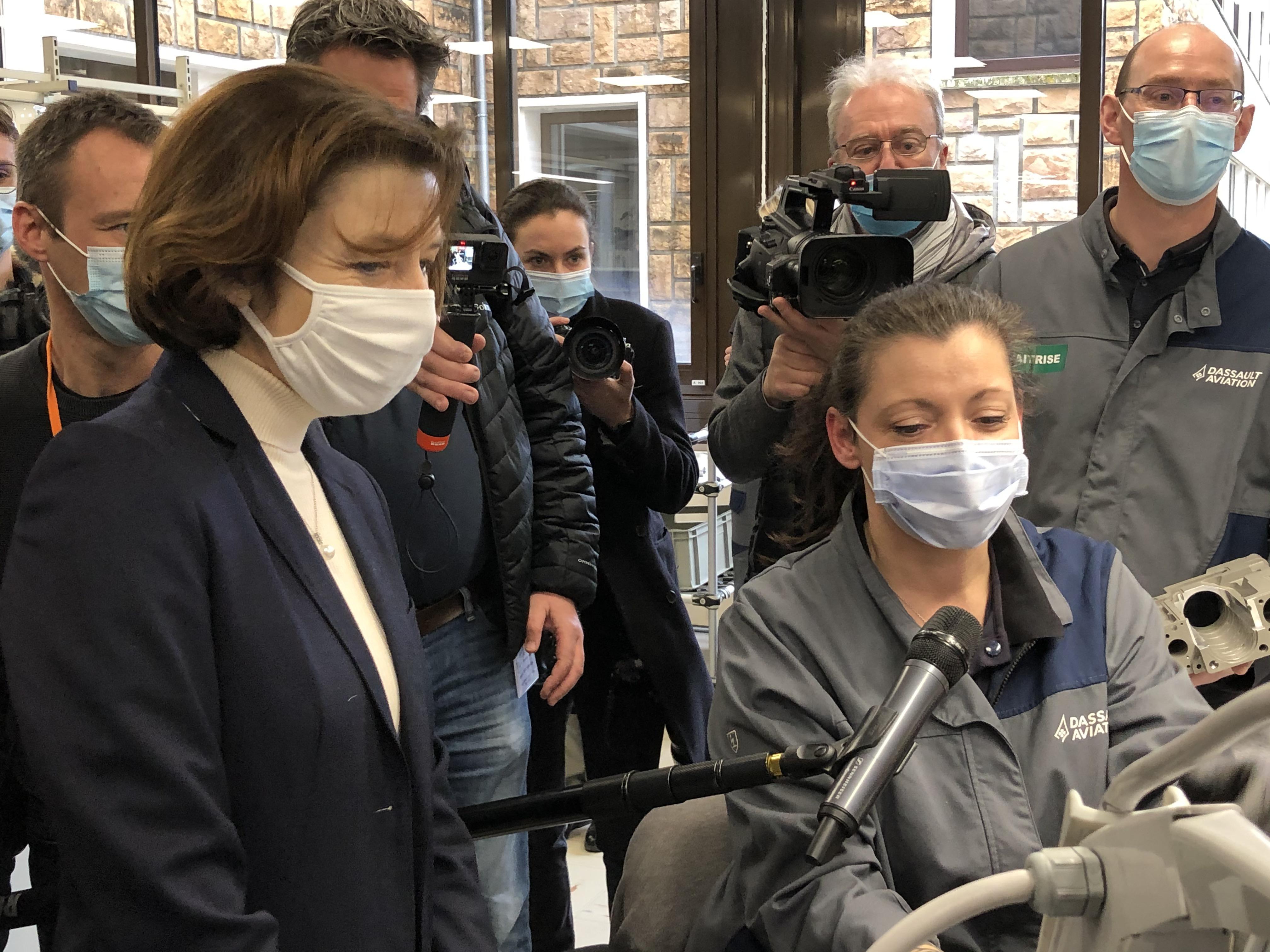 Argonay: Dassault Aviation va construire 12 avions Rafale pour l’armée ...