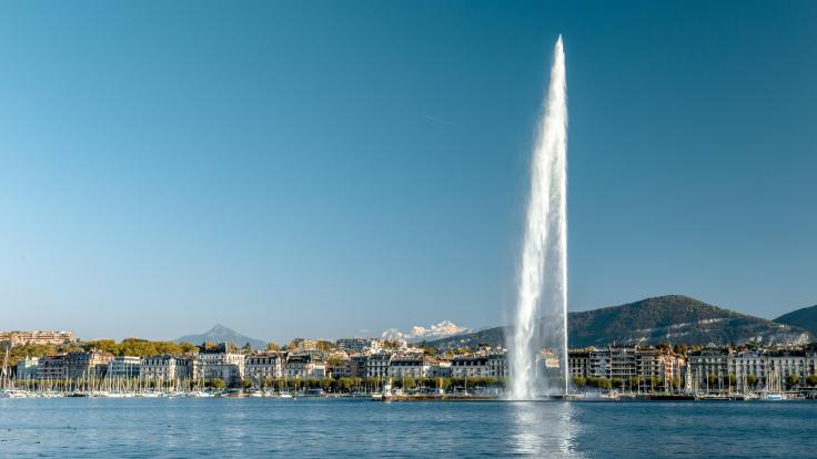 Genève : un homme propulsé à plusieurs mètres de haut après avoir mis ...