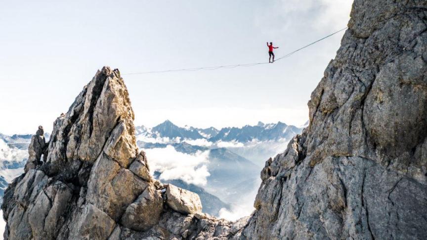 Un funambule va traverser le lac d’Annecy en slackline ! - L'Essor Savoyard