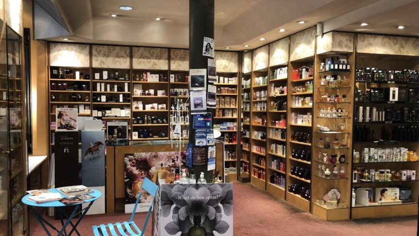 Chambéry : depuis 1931, la parfumerie Maurice garde son charme d’antan ...