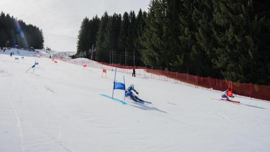 Le monde du ski français pleure la mort du jeune espoir Margot Simond ...